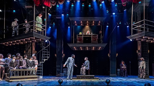 Old is new again in refreshed ‘Chicago’ – Chicago Theater and Arts